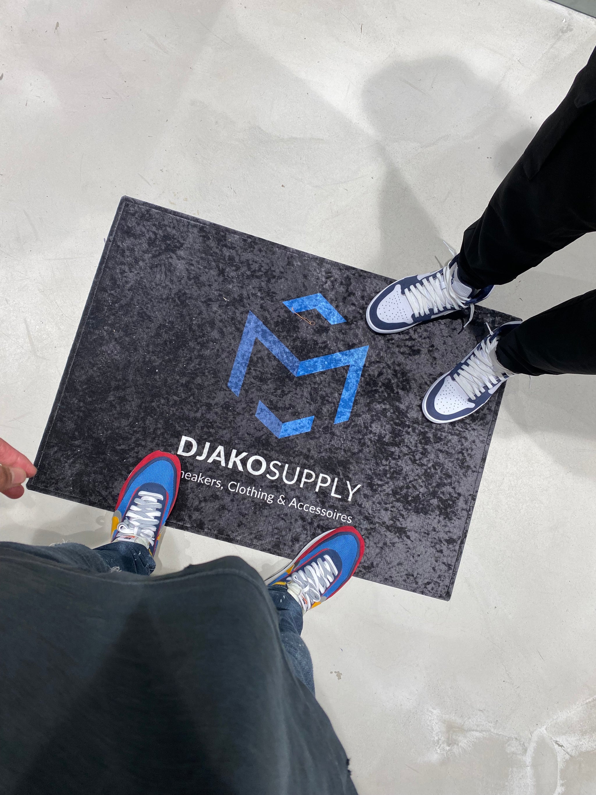 Djako Supply: Jouw Bestemming voor Exclusieve Sneakers